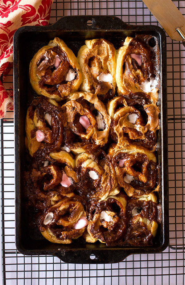 Bar One and Marshmallow Pinwheels - aninas recipes