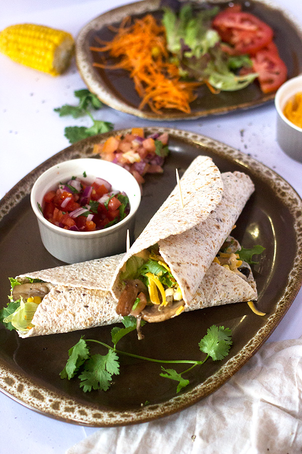 Mushroom, Cheddar and Corn Wraps - aninas recipes
