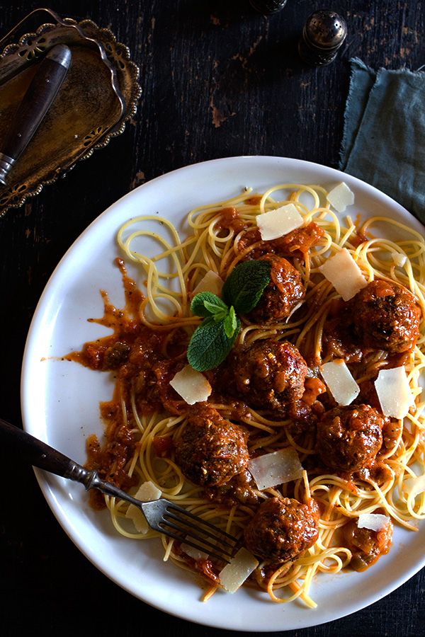 Spaghetti and Baked Lamb Meatballs with Peppadew Piquante Green Pepper ...