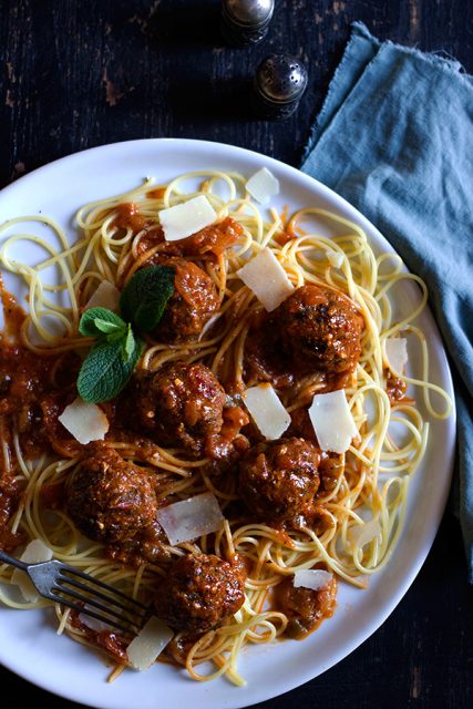 Spaghetti and Baked Lamb Meatballs with Peppadew Piquante Green Pepper ...