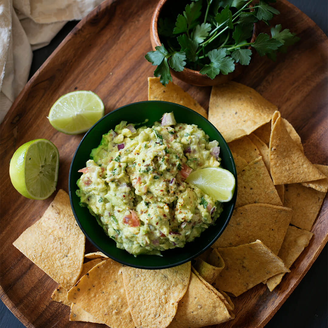 Easy Chunky Guacamole - aninas recipes